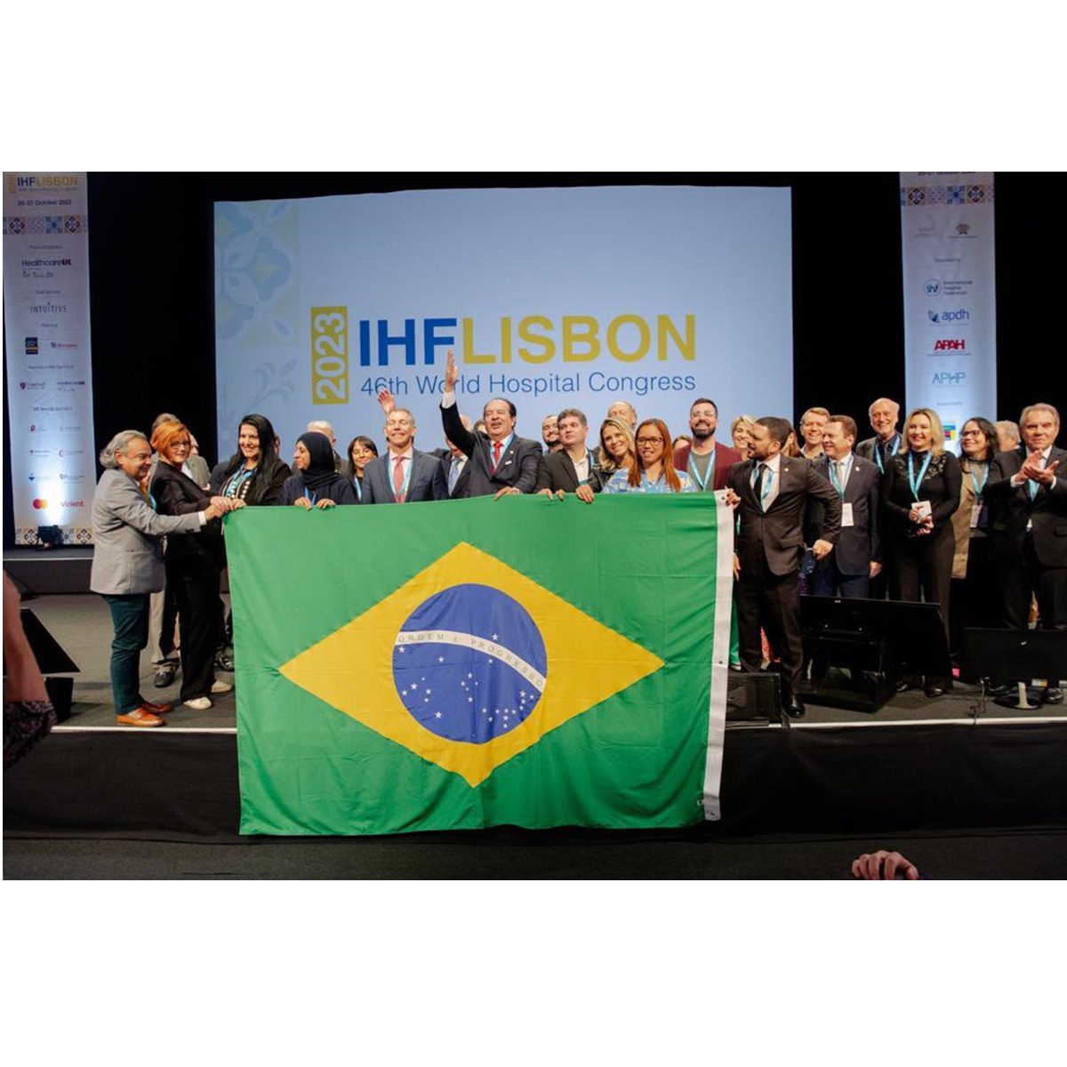 FBH lidera comitiva brasileira no 46º Congresso Mundial de Hospitais ...